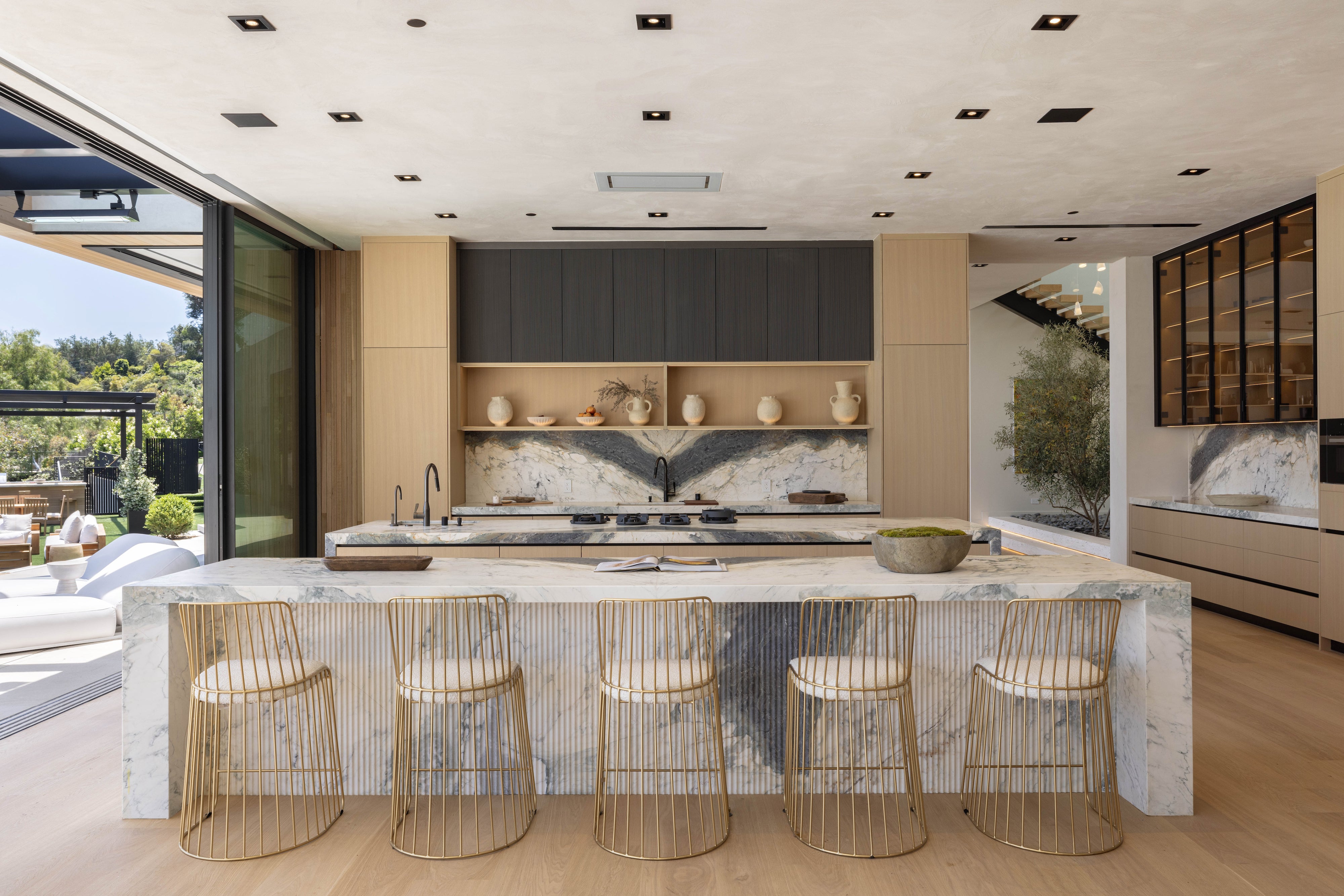 Staging Secrets: 7 Ways to Style your Kitchen – Vesta